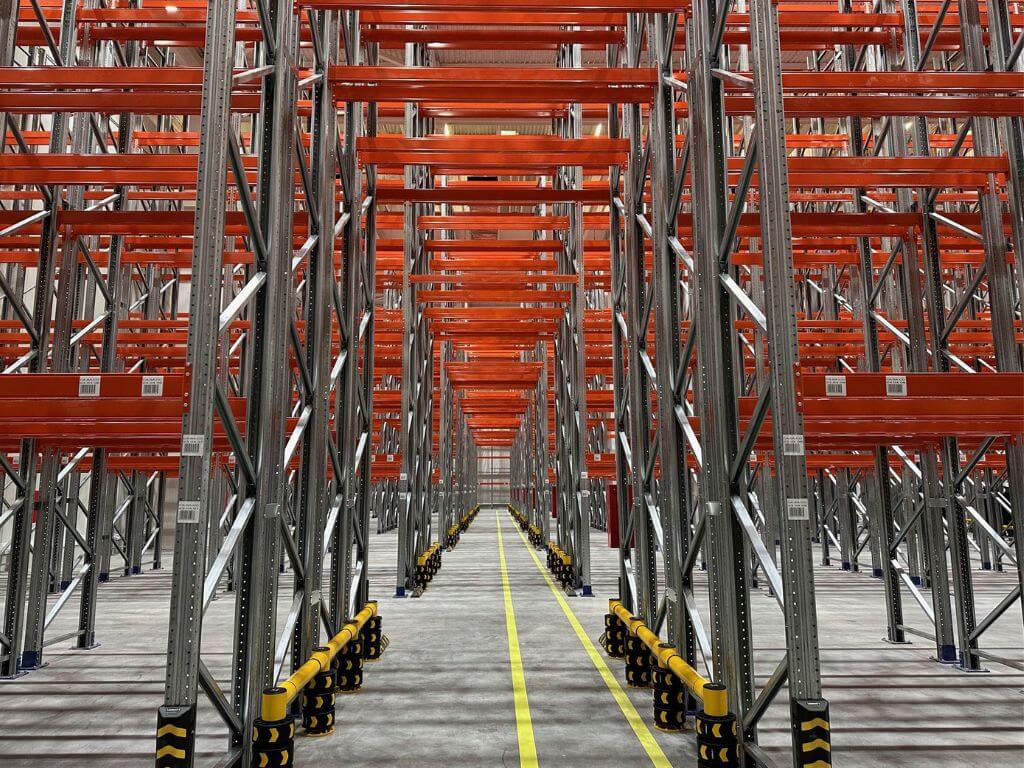 AR Racking implementa 12,000 posiciones de pallets para Icestar en ...